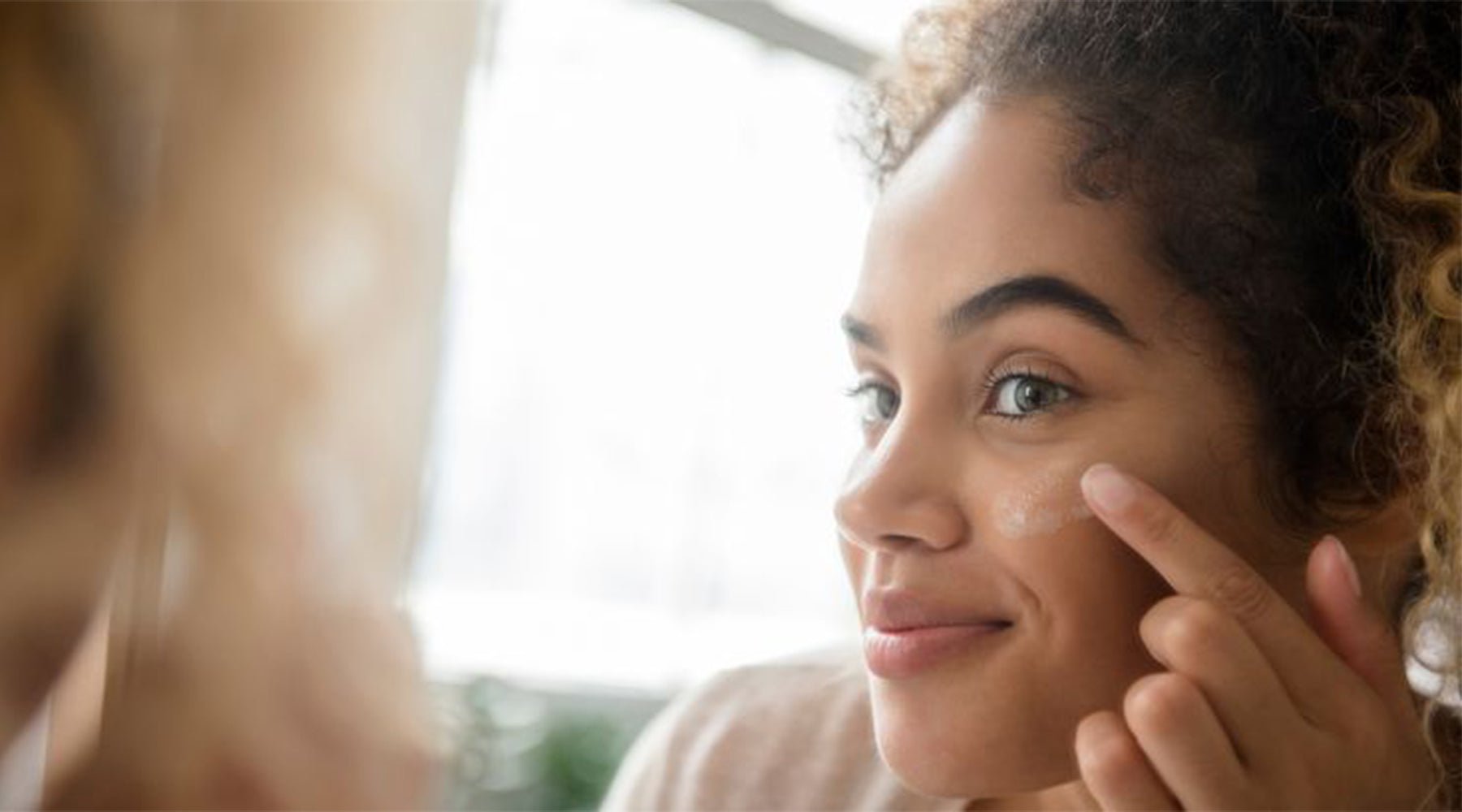 Here’s Why You Must Start Wearing Sunscreen Indoors Too – The Skin Story